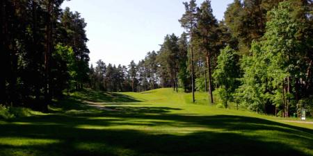 World's Narrowest Fairway Opens In Latvia - GolfPunkHQ